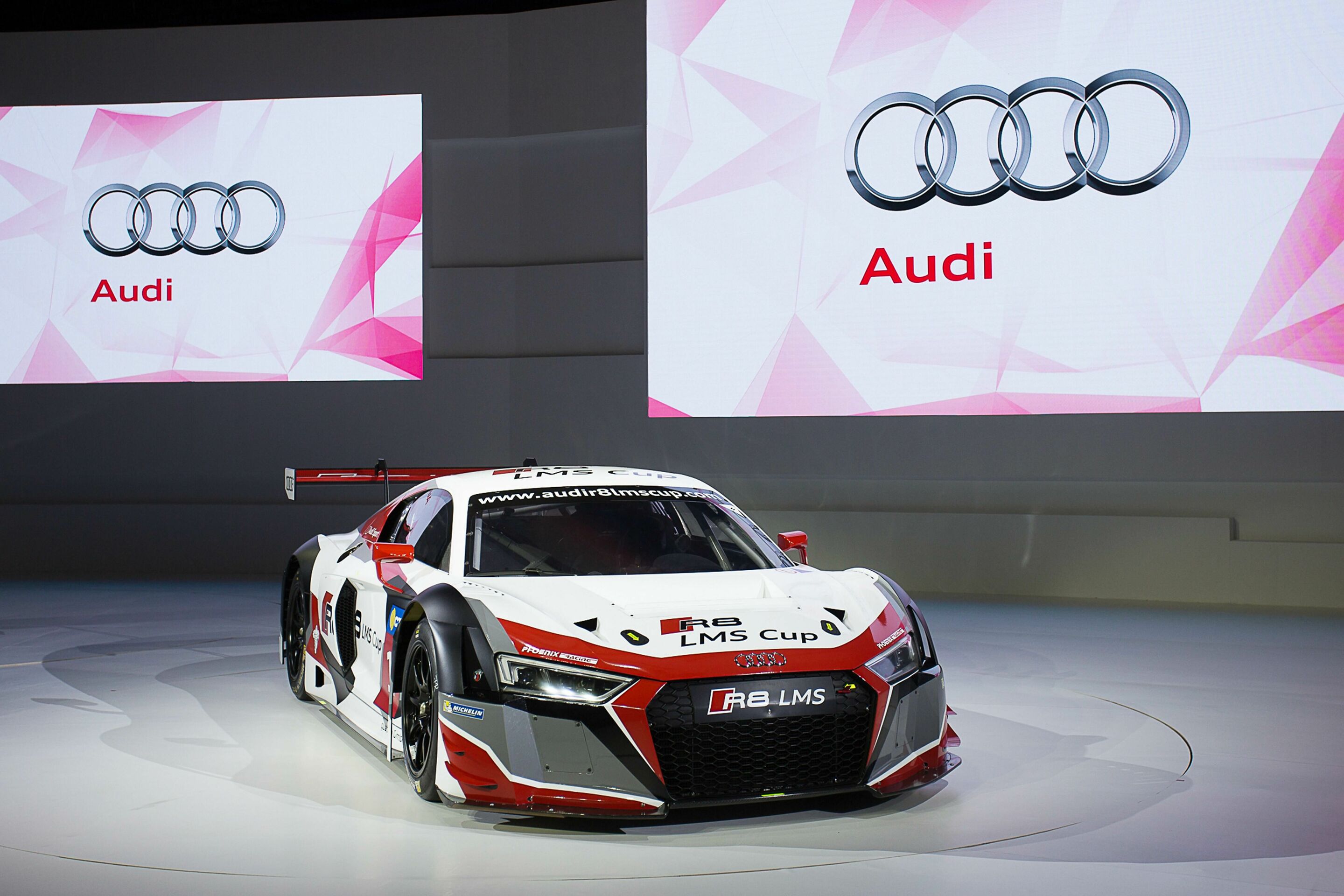 Audi R8 LMS Cup | Audi MediaCenter