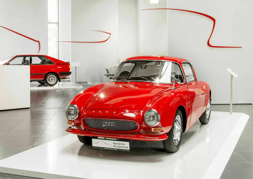 „Dynamic Sculptures“ – DKW Monza | Audi MediaCenter