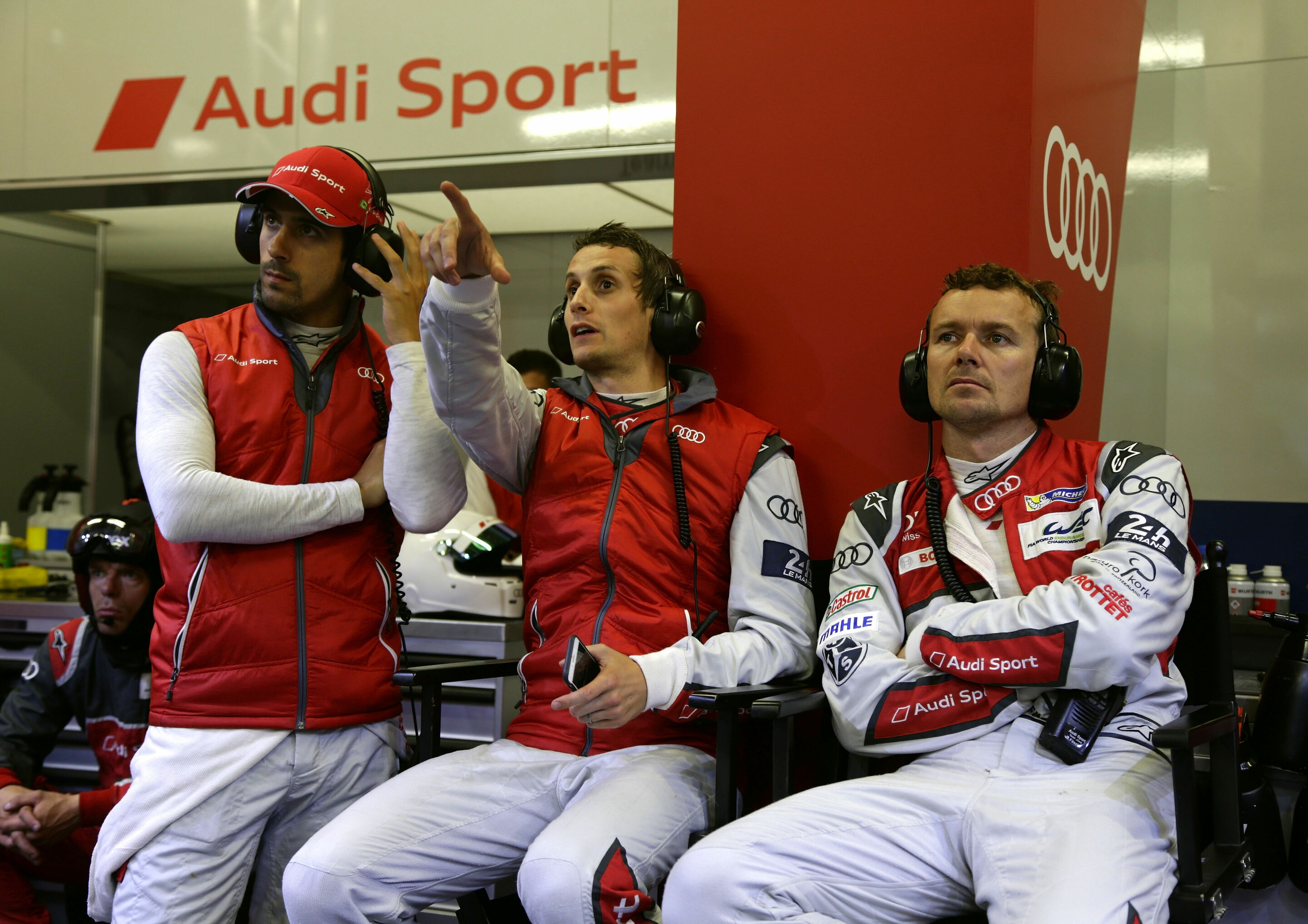 Positions three and four for Audi at Le Mans | Audi MediaCenter