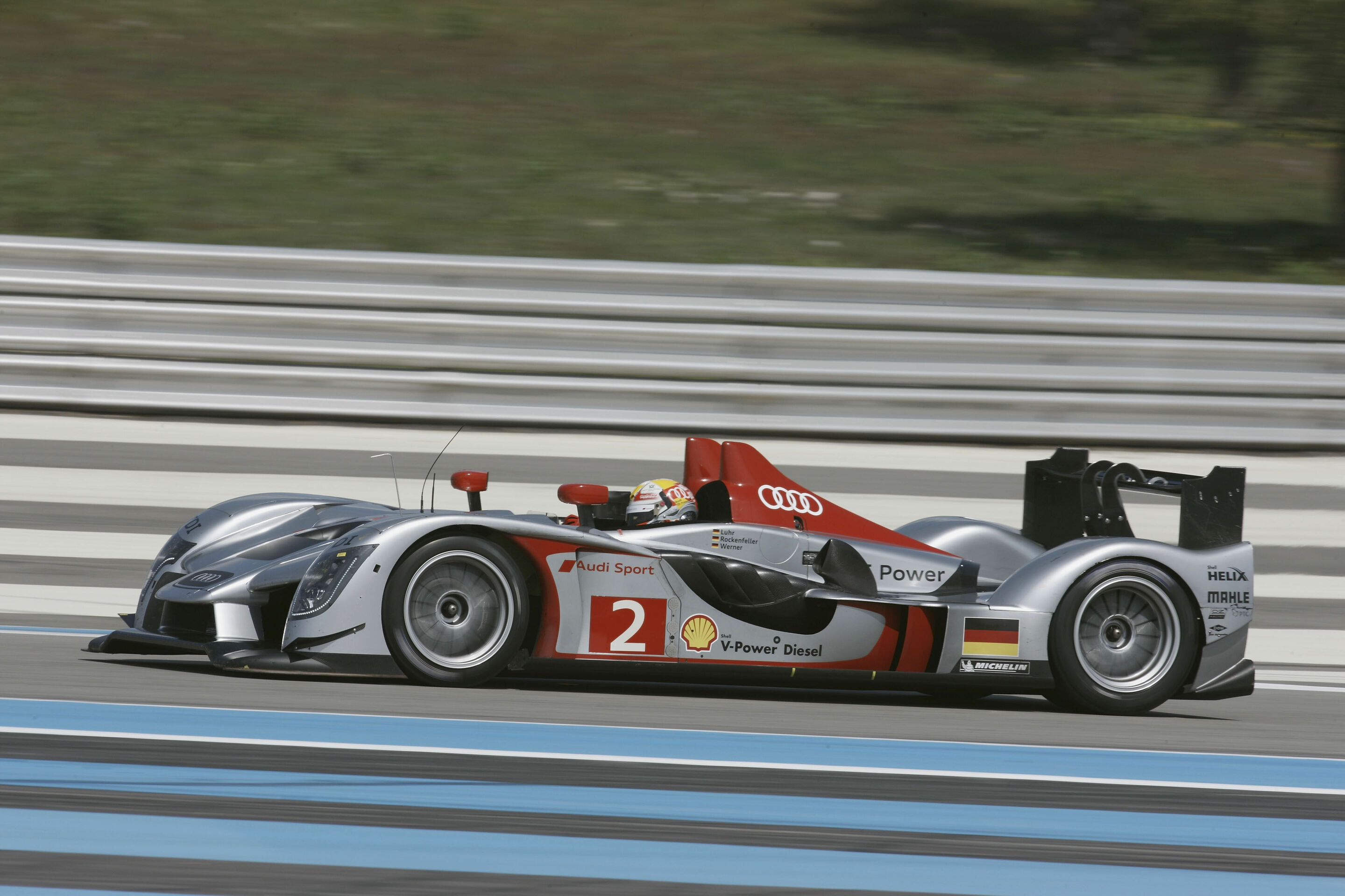 Audi R15