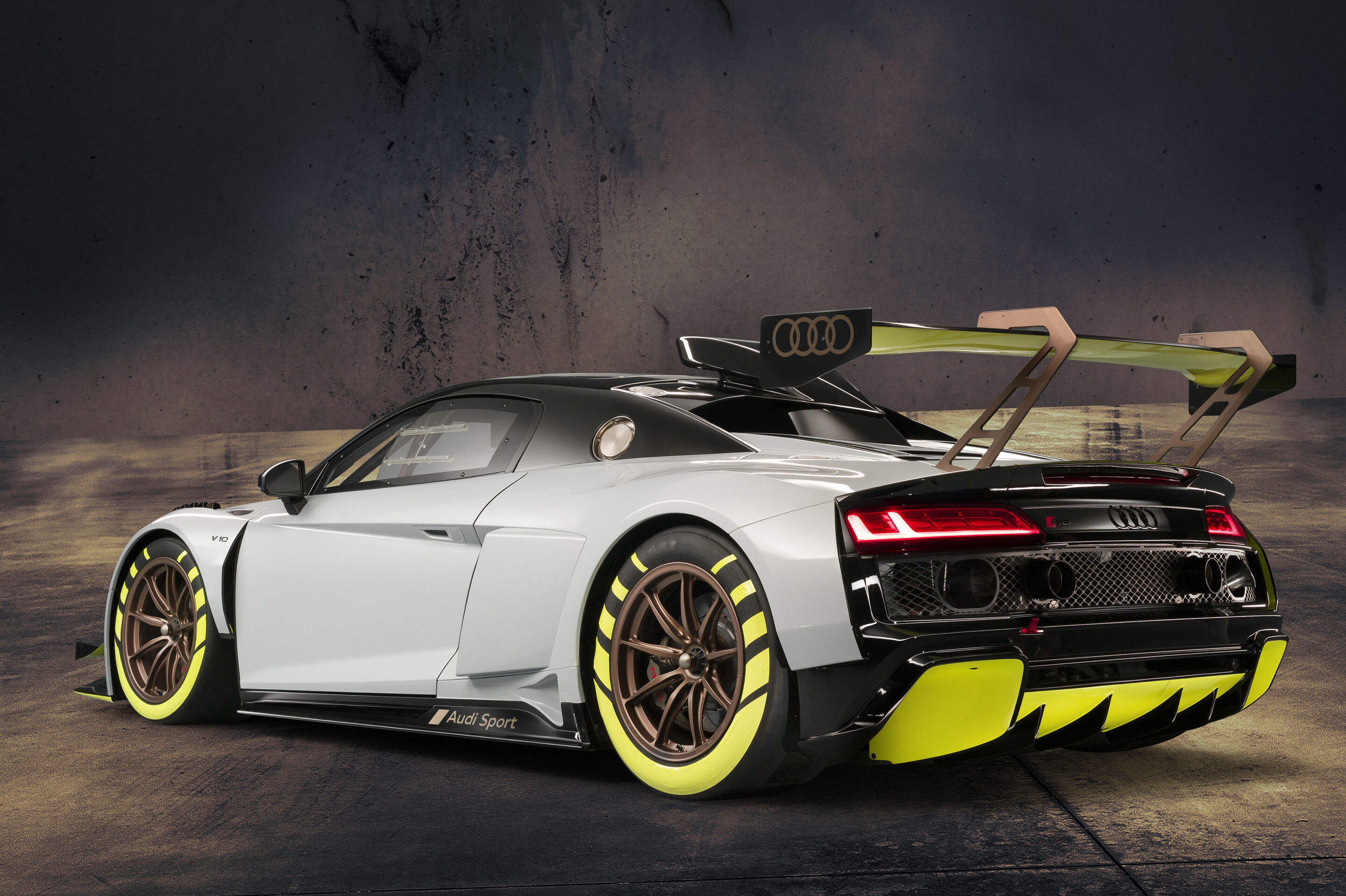 Audi R8 LMS GT2 deliveries have begun | Audi MediaCenter